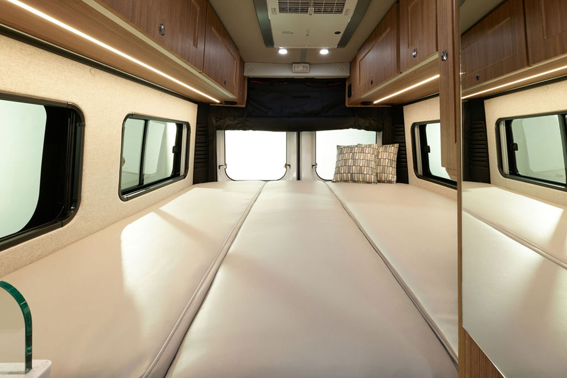 2024 Pivot - Roadtrek