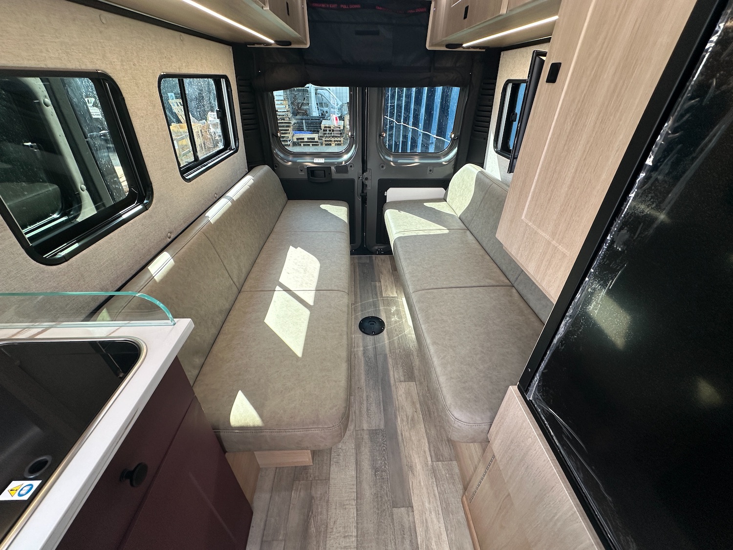 2026 Play + | Roadtrek